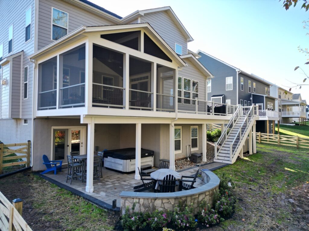 Screened-In Porch Gallery - Velero Deck Designs